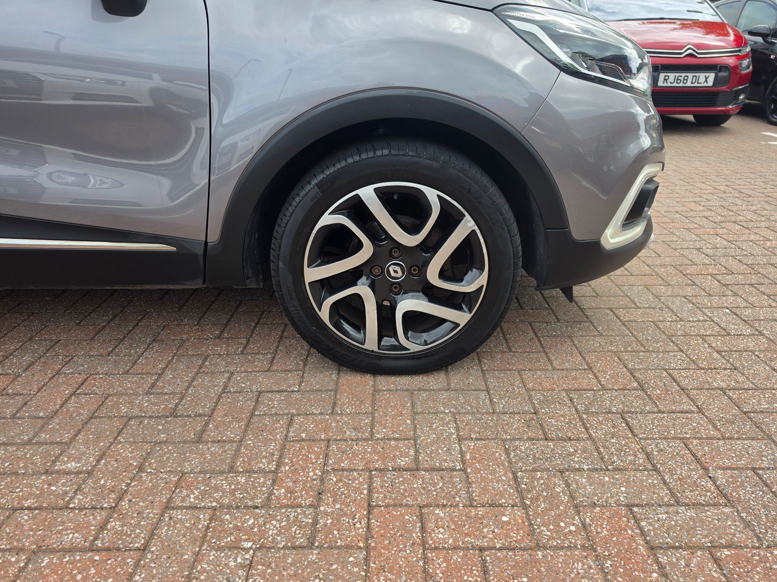 Used 2017 Renault Captur 0.9 TCe ENERGY Dynamique S Nav SUV 5dr Petrol ...